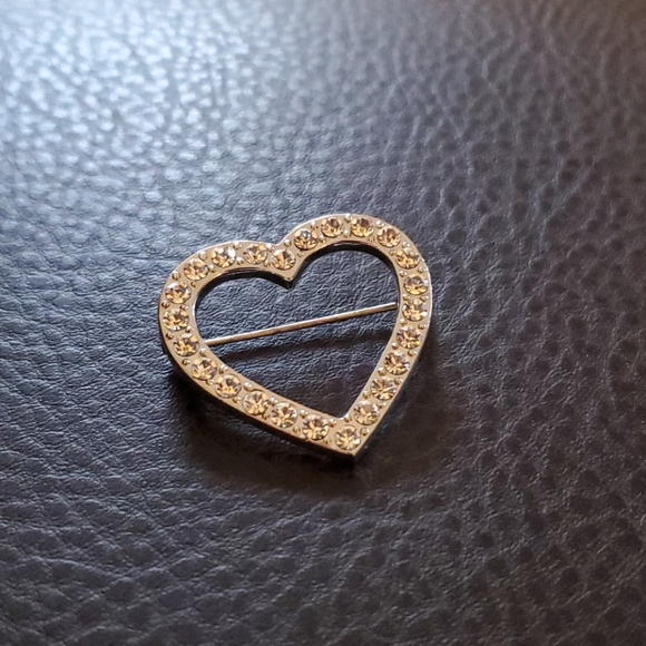 Jewelry | Rhinestone Heart Brooch | Poshmark